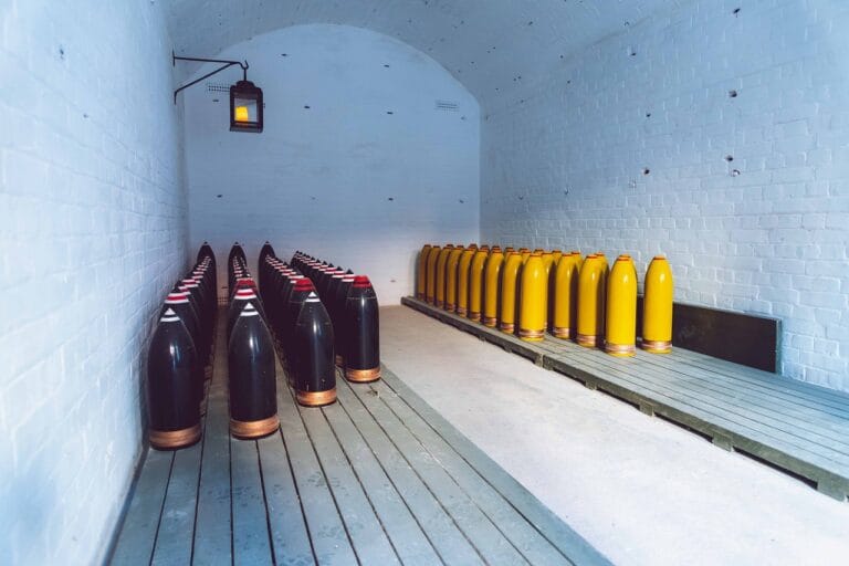 Bomb Shell Dream Dictionary - Bomb Shell Dream meaning